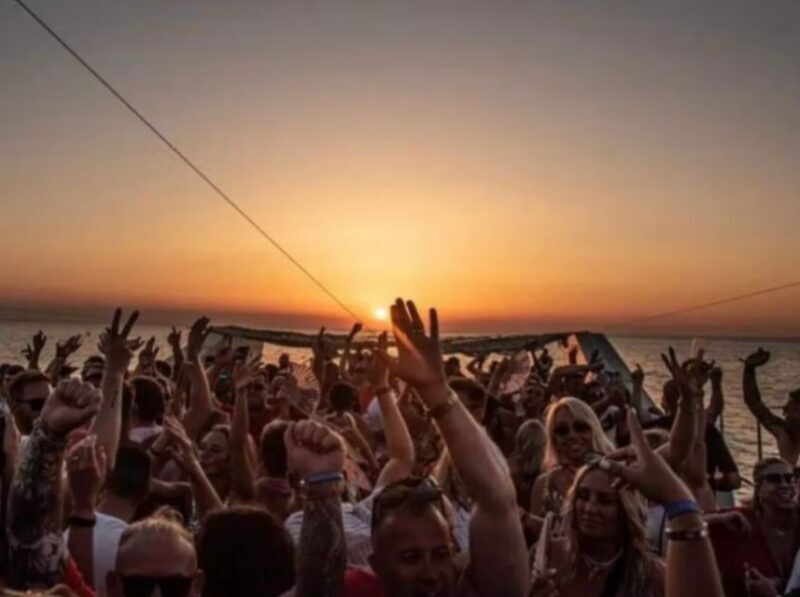 Lisbon: Sunset Boat Party Cruise with DJ and Open Bar - What Travelers Love