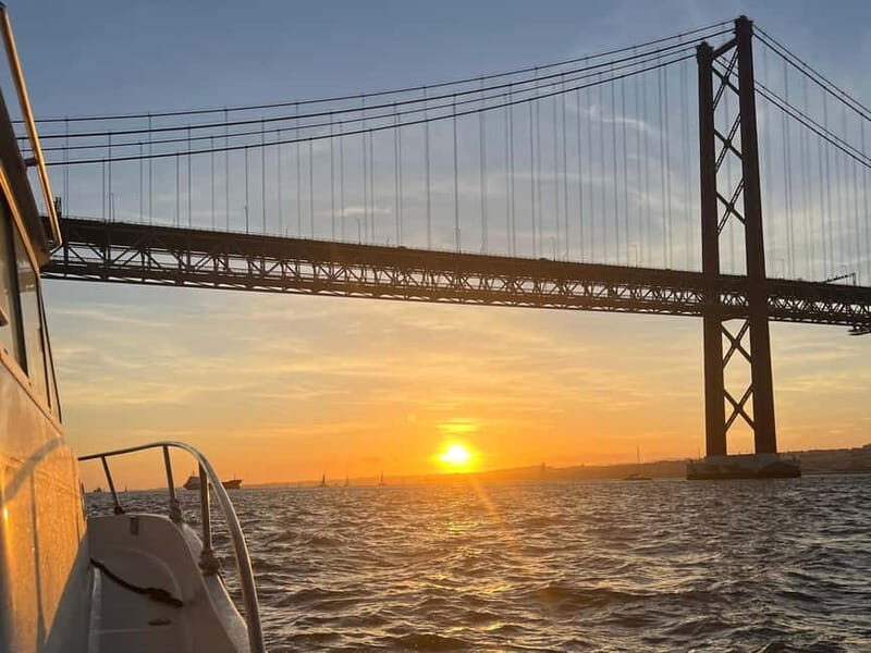 Lisbon: Sunset Boat Tour with Postcard Scenery - Frequently Asked Questions