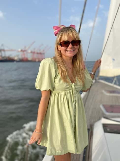 Lisbon: Sunset Sailing with Drinks and Snacks (2,5 hours) - The Value of the Experience
