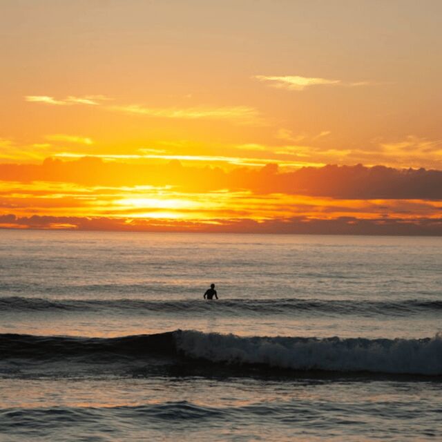 Lisbon: Sunset Surf Experience - Introduction: Catch Waves and Sunsets in Lisbon