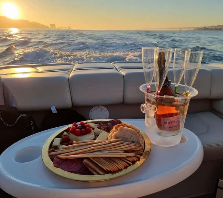 Lisbon - Sunset Tour by Private Boat with Welcome Drink - Who Will Love This Tour?