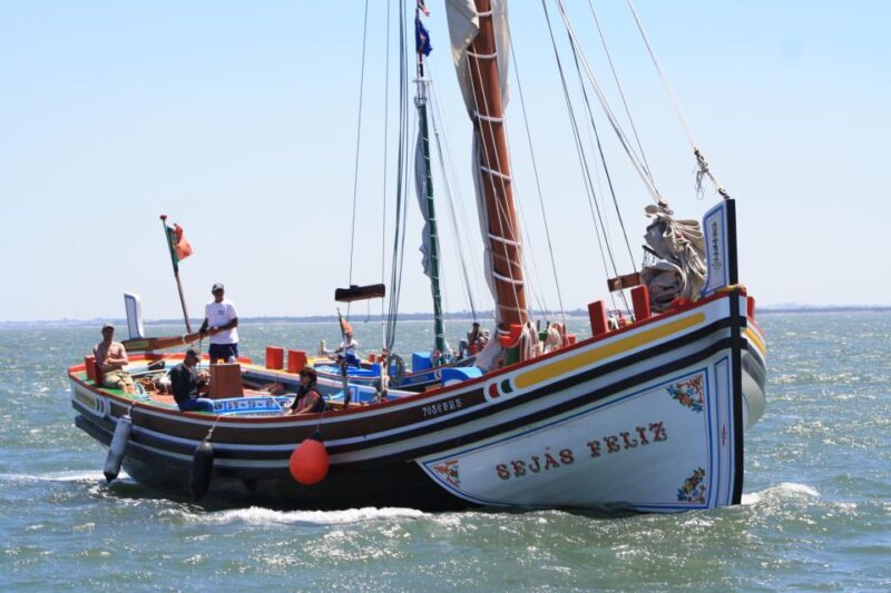 Lisbon: Tagus River Express Cruise in a Traditional Vessel - Key Points