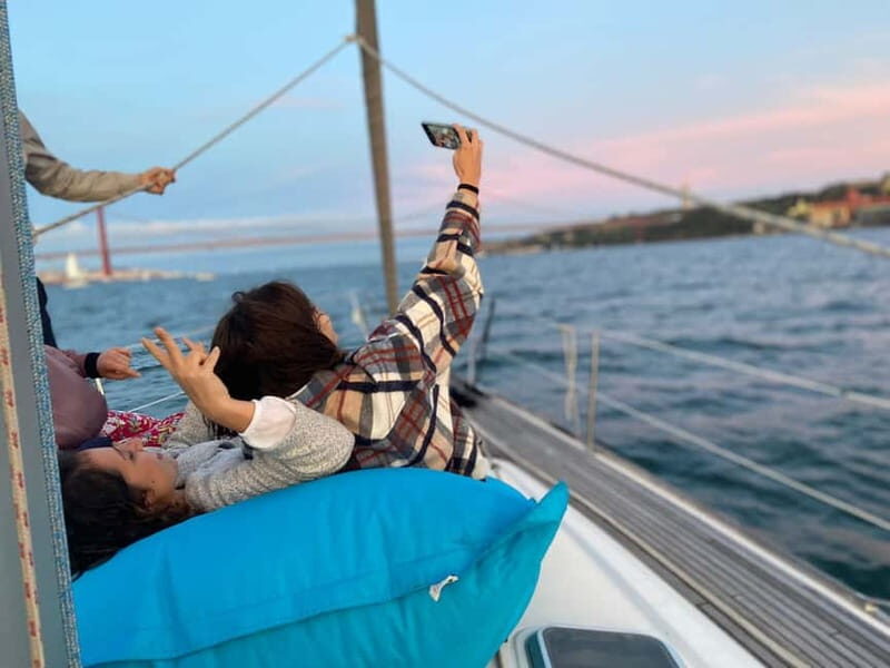Lisbon: Tagus River Sailboat Cruise - Highlights of the Tour