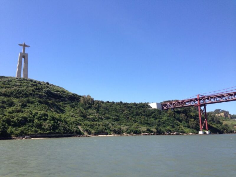 Lisbon: Tagus River Yellow Boat Cruise - What to Expect on the Lisbon Tagus River Yellow Boat Cruise