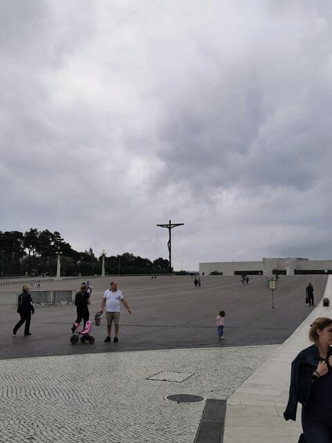 Lisbon to Fatima Nazaré and Óbidos Private Full Day Tour - Who Is This Tour Best For?