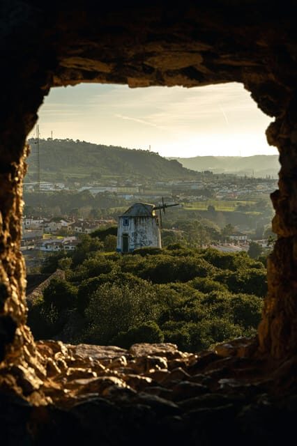 Lisbon: to Porto or vice versa Day Tour with up to 3 stops - FAQs