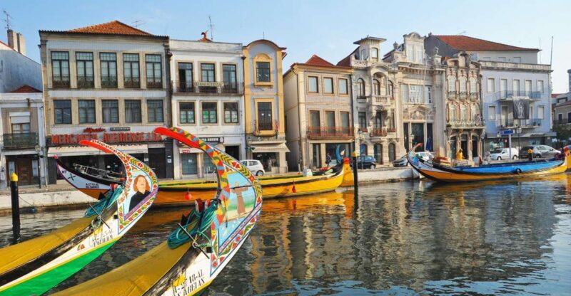 Lisbon to Porto stop Óbidos, Nazaré, Fátima, Coimbra, Aveiro - What makes this tour stand out?