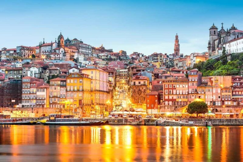 Lisbon to Porto with up to 4 stops: Óbidos, Nazaré, Fátima, and Aveiro - Who Should Consider This Tour?