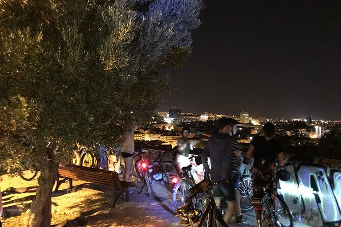 Lisbon Tour by Night with Electric Bikes - FAQ