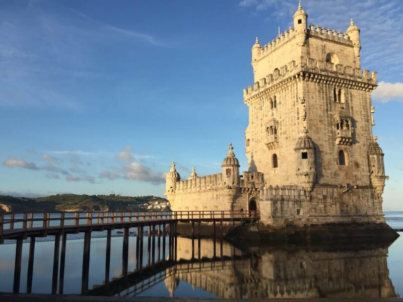Lisbon Tour with a Local Guide. Private Car + walking tour - The Grand Finale: Cristo Rei