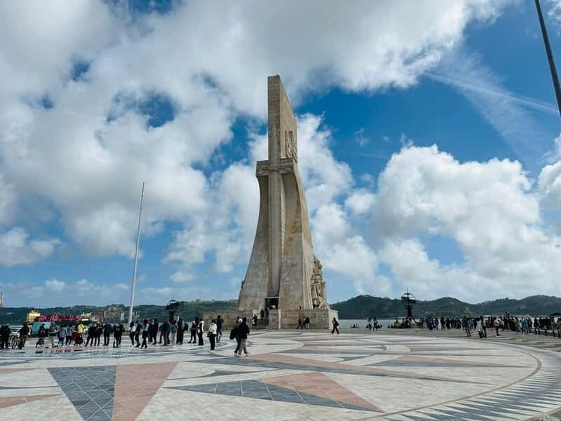 Lisbon Tuk Tuk Tour - Key Points: