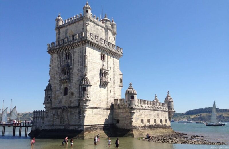 lisbon tuktuk tour 2 hours - Why Choose This Tour?