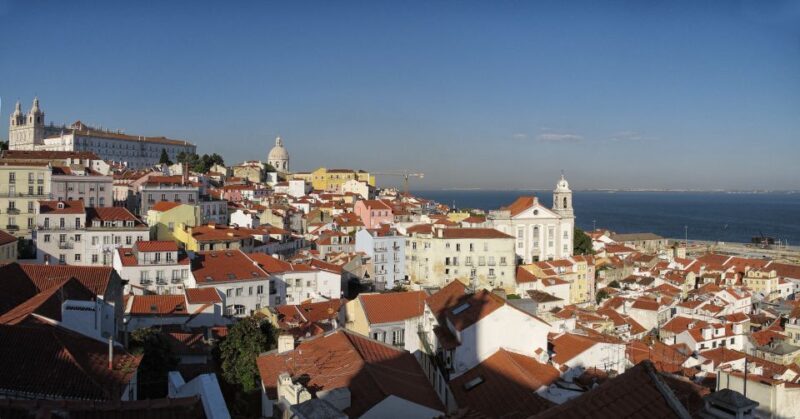 Lisbon: Vintage vehicle replica Private Tour - Key Points