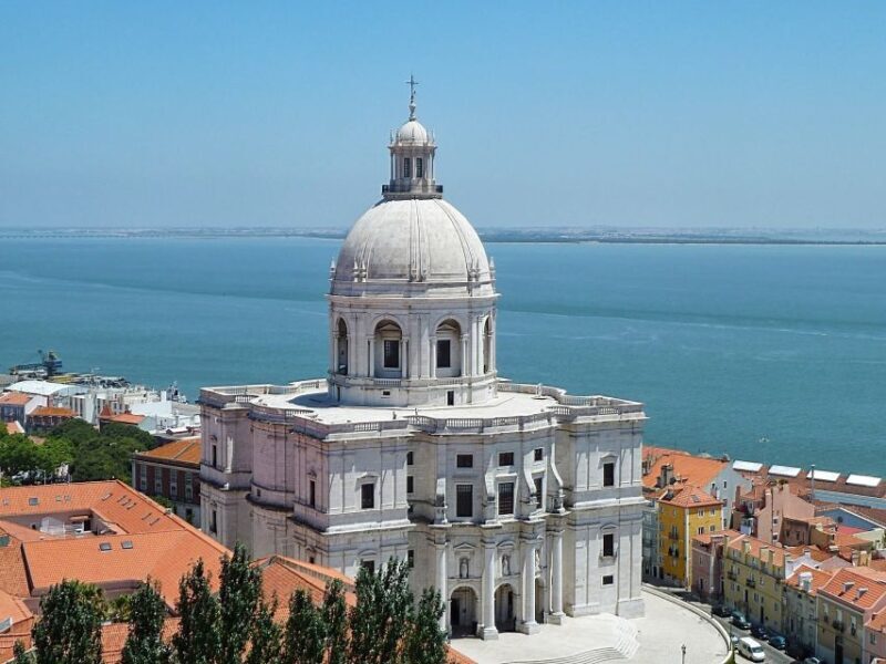 Lisbon: Vintage vehicle replica Private Tour - FAQs