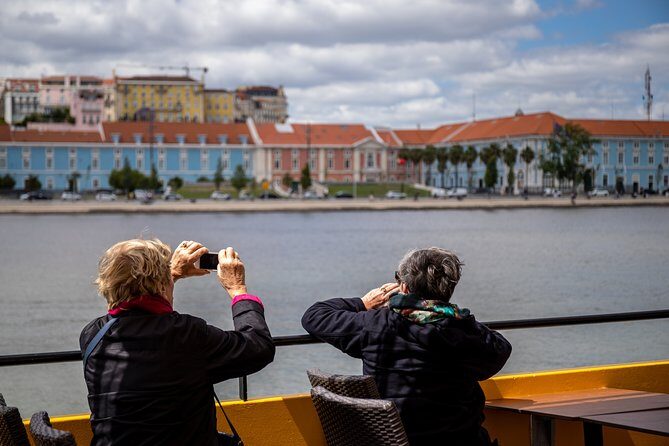 Lisbon Yellow Boat River Hop-On Hop-Off Tour - Itinerary & Highlights: What to Expect