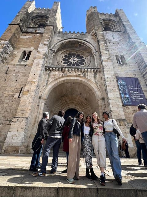 Lisbon:4-HOUR Guided Tuk Tuk Tour Old Town City Center Belem - What’s Included and What’s Not