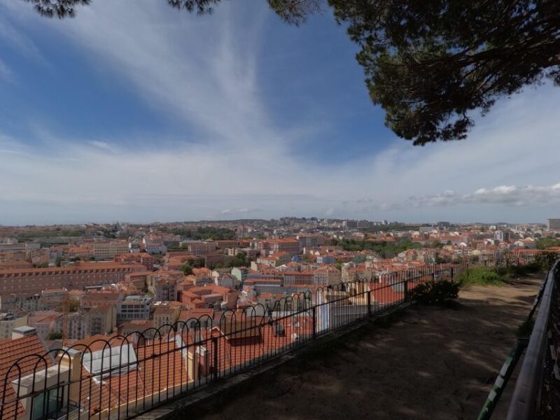 Lisbon:Private guided historical sightseeing Tour by TUK-TUK - What Does the Tour Feel Like?