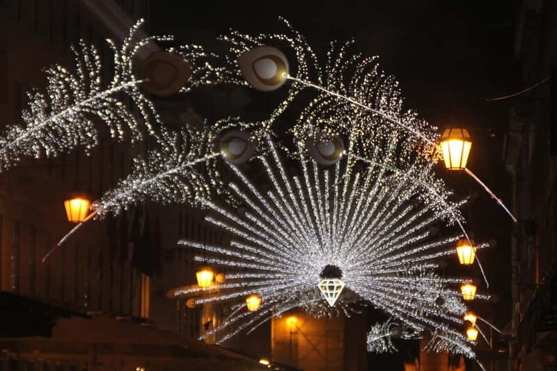 Lisbons Christmas Lights tour 2H - Key Points