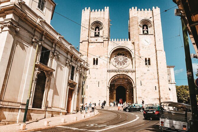 Lisbon's Old Town Private Tuk Tuk Tour (1 Hour and 30 Minutes) - Frequently Asked Questions