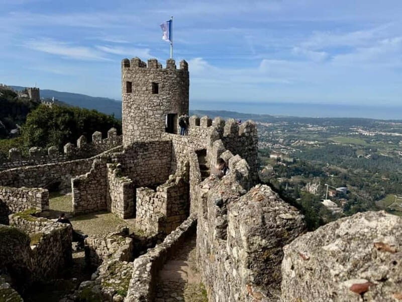 Lisbon:Sintra, Pena Palace, Moorish Castle, Qta De Regaleira - Who Should Consider This Tour?