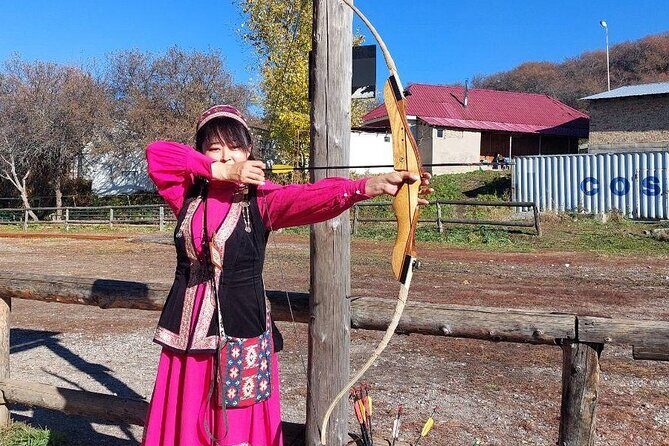 Live show in Huns Gunny Ethno Village with lunch and Troat Farm - The Sum Up