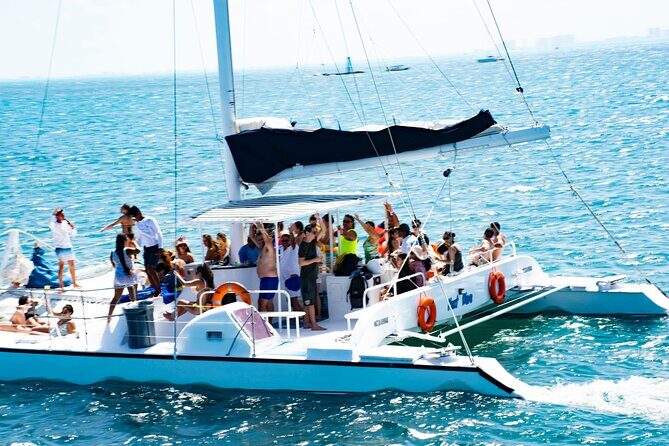Live The Luxury Catamaran Isla Mujeres Tour in Cancun - Overview of the Experience