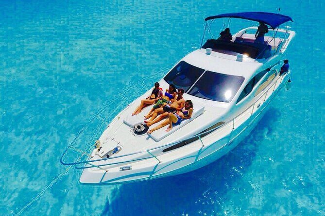 "Live the Luxury Life: Rent Your Own Yacht in Cancun!" - What is the Experience Like?