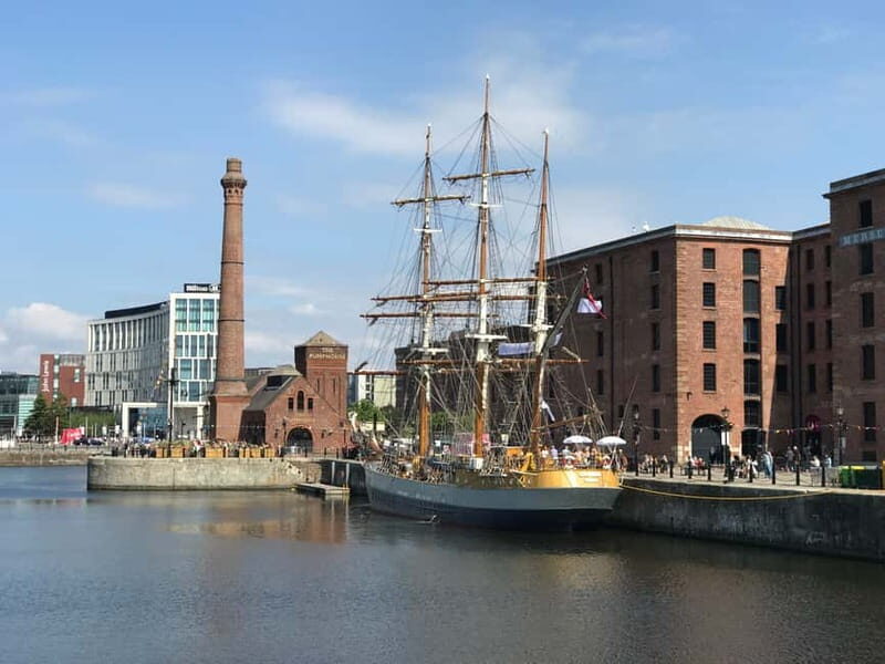 Liverpool: 1-Hour Guided Tour along the Waterfront - What Makes This Tour Stand Out