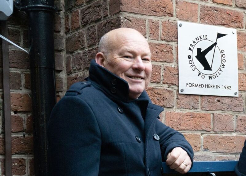 Liverpool: 1980s Music Walking Tour with Guitarist "Nasher" - The Sum Up