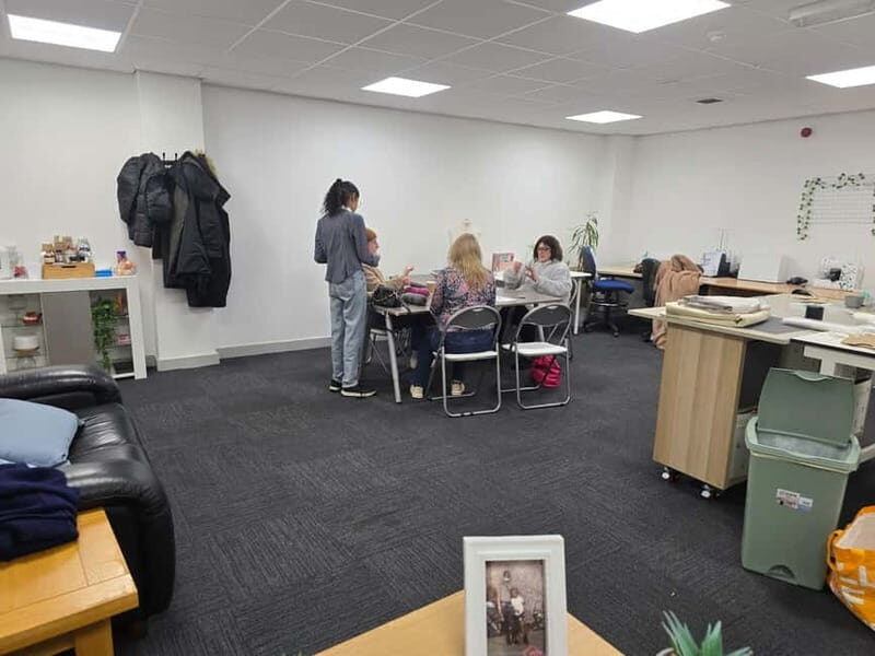 Liverpool: Crochet Class for Beginners With Tea and Cake - The Experience: What You Can Expect
