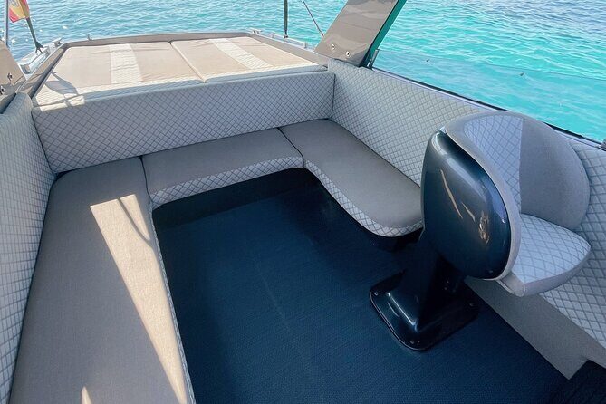 Living the Dream on board of this amazing boat Tullio Abbate 42 - What Makes the Tullio Abbate 42 Stand Out?
