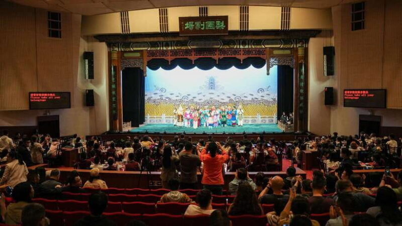Liyuan Theater Beijing Opera Show Tickets - A Genuine Look at the Liyuan Theater Beijing Opera Show