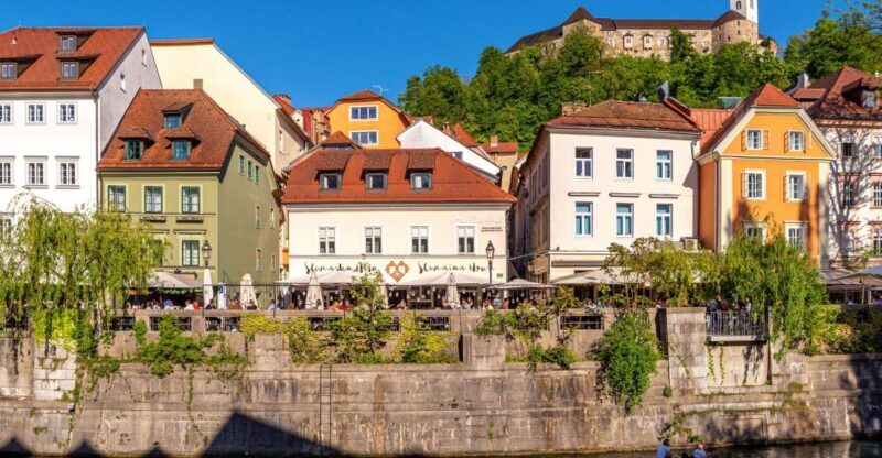 Ljubljana: Guided Walk & Funicular Ride to Ljubljana Castle - What to Expect from the Tour