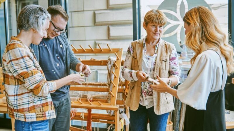 Ljubljana: Interactive Workshop with Experienced Weaver - The Value and Overall Experience