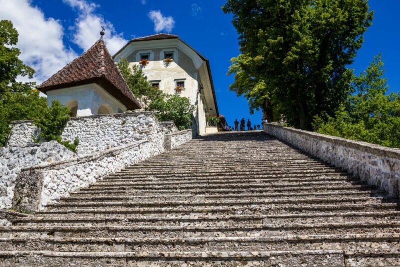 Ljubljana: Lake Bled Experience small group half-day tour - Key Points