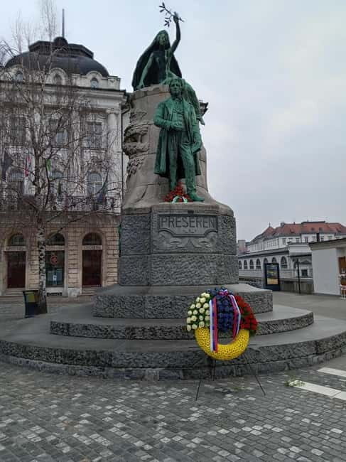 Ljubljana: Old Town Guided Walking Tour in French - A Closer Look at the Ljubljana Old Town Guided Tour