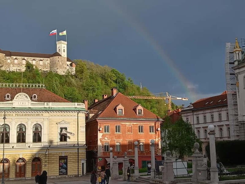 Ljubljana: Old Town Guided Walking Tour in French - FAQ