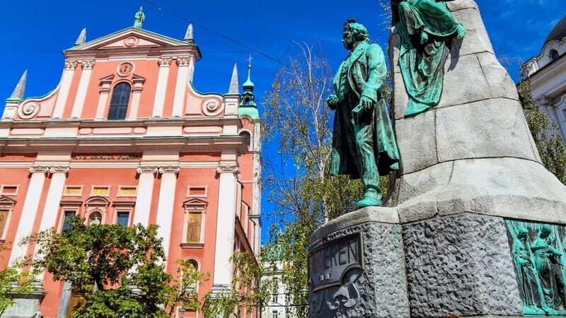 Ljubljana: Old Town Private Walking Tour with a Local Guide - Discover the Charms of Ljubljana on a Private Walking Tour