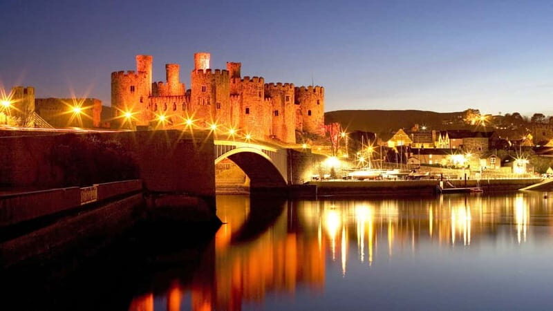 Llandudno: 4 Medieval Castles of Wales Private Day Tour - Exploring the Welsh Castle Landscape
