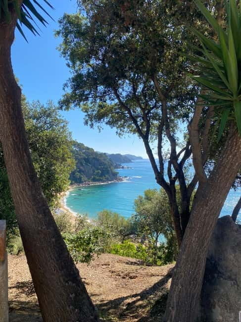 Lloret de Mar: Guided Sightseeing Tour in a 4x4 Vehicle - Why You Should Consider This Tour