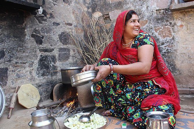Local Farm and Village Visit with an Authentic Rajasthani Vegetarian Meal - Key Points