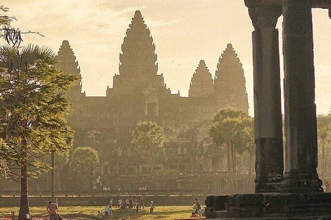 Local French Speaking Guide Angkor Wat Small-Group Tour - Is This Tour Worth the Price?