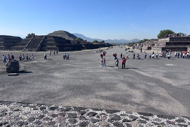 Local Fun from CDMX to The Grotto and the Pyramids of Teotihuacá - Who Is This Tour Best For?