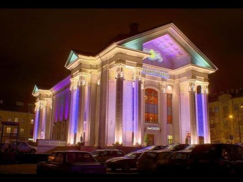 Local Guide of Vilnius Nightlife - Detailed Breakdown of the Tour Experience