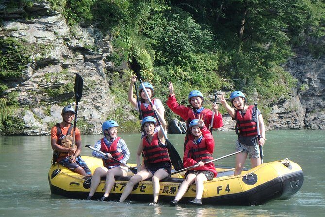 Local half past 12 meeting, rafting tour half day (3 hours) - Who Should Book This Tour