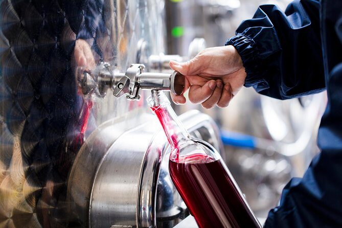 Local HAMA-WINE and Sushi Making Workshop - The Value of the Experience