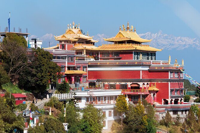 Local Living Nepal - Trekking from Nagarkot to Dhulikhel and Visiting Namo Buddha