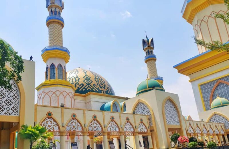 Local Lombok City Tour on a Scooter - Key Points