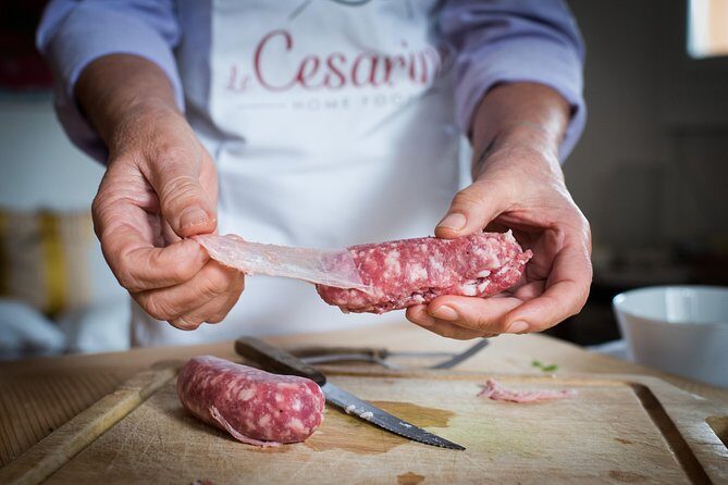 Local Market Visit and Private Cooking Class at a Cesarina's Home in Lecce - Key Points