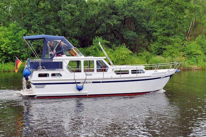 LOCK TOUR Incl. skipper Potsdam - The Itinerary: A Closer Look at What You’ll Experience